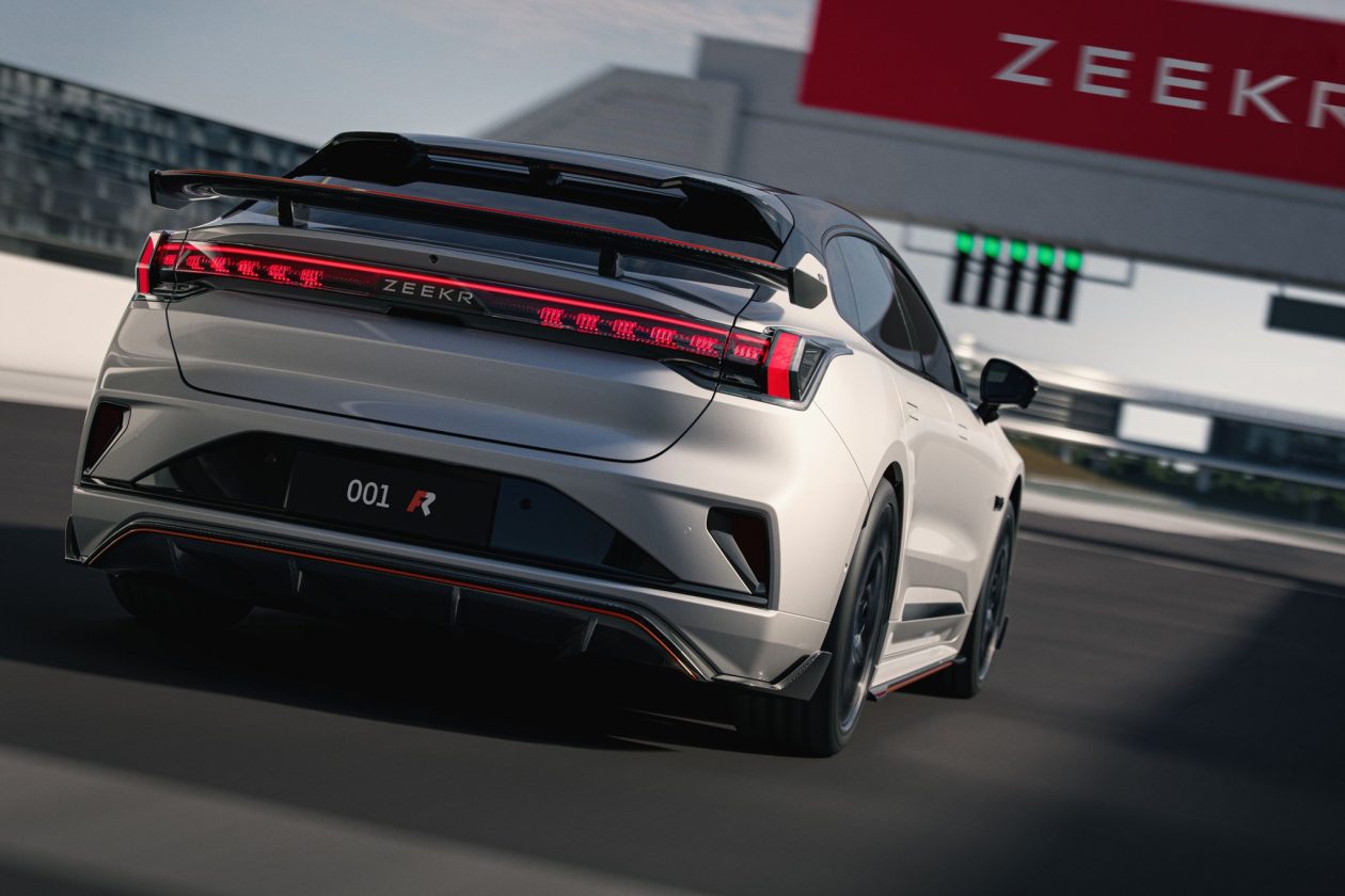 “زيكر 001FR 2024 ثورة كهربائية على الطرقات”.. استكشاف حقائق مذهلة عن سيارة جيلي الفاخرة – المربع نت